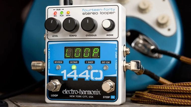 How to Use a Looper Pedal for Guitar Practice - Simon Morel